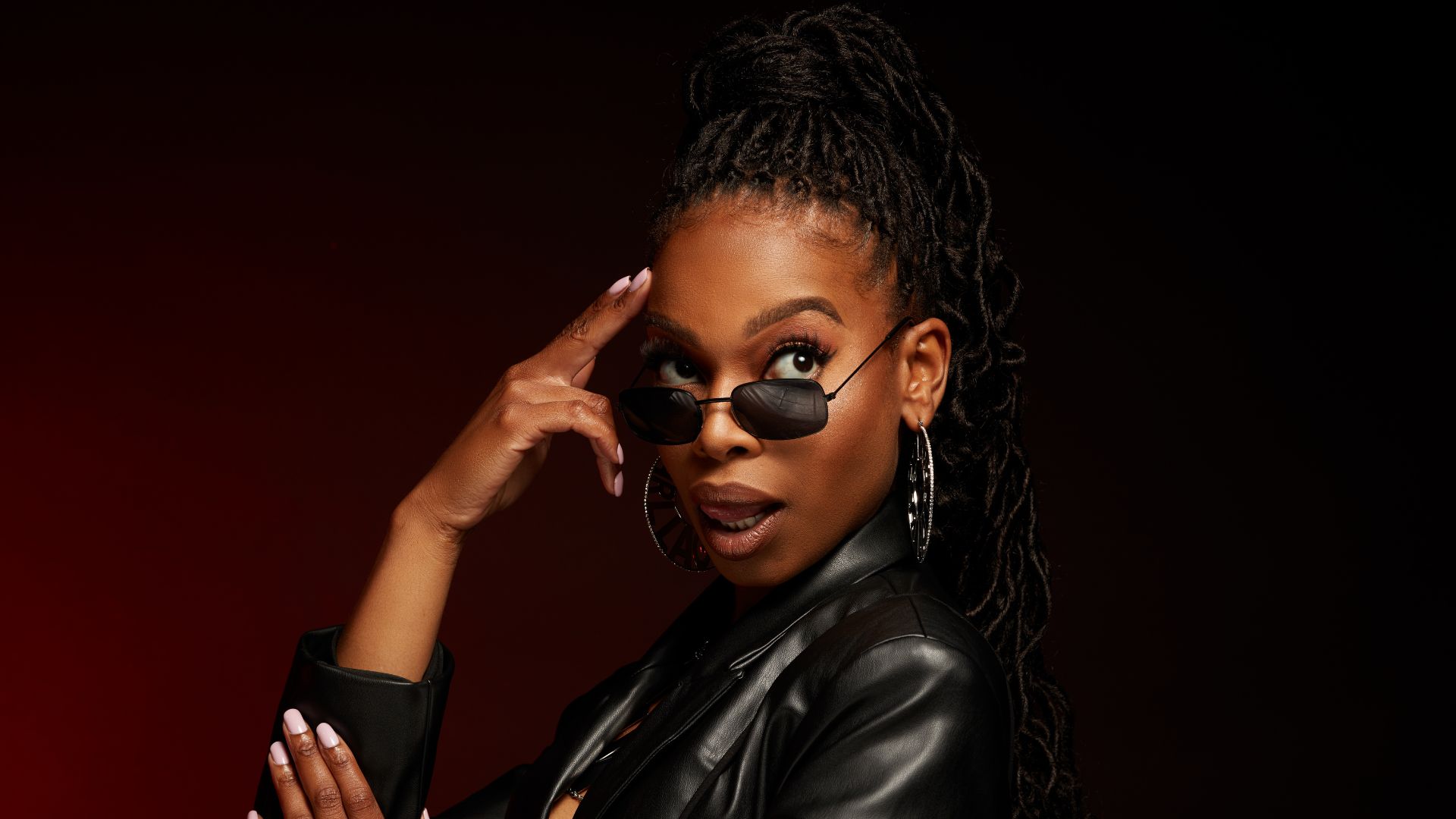 SA’s Trap-soul queen, Elaine is SIGNED! | The Tea – Y