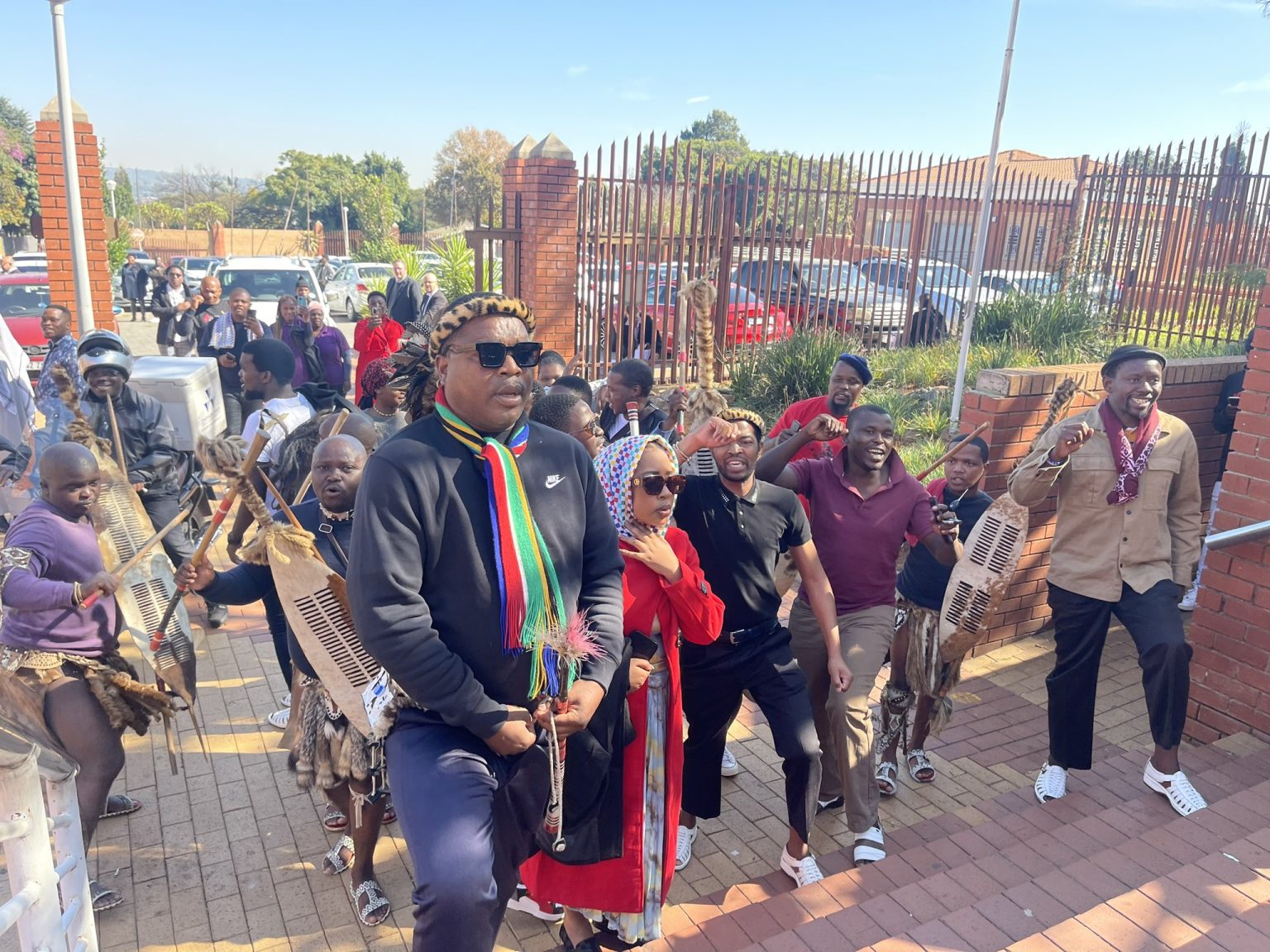 ‘Ziyakhala’ as court finds Ngizwe Mchunu has a case to answer – Y WORLD